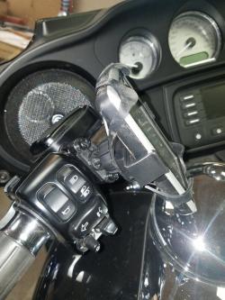 Street Glide Phone Mount