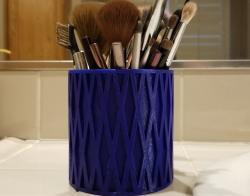 makeup brush cup holder 3D Models | Page 1 | STLFinder