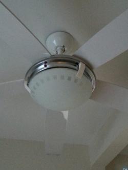 light globe retaining clip for ceiling fan 3D Models | Page 1 | STLFinder