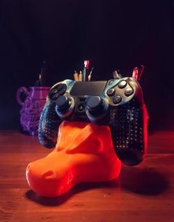 charizard controller holder 3D Models | Page 1 | STLFinder
