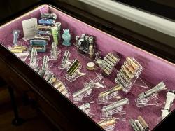 acrylic plate display stands 3D Models | Page 1 | STLFinder