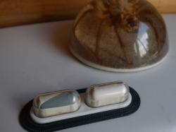 dux centre flush toilet cistern bezel surrounding flush buttons in lid ...